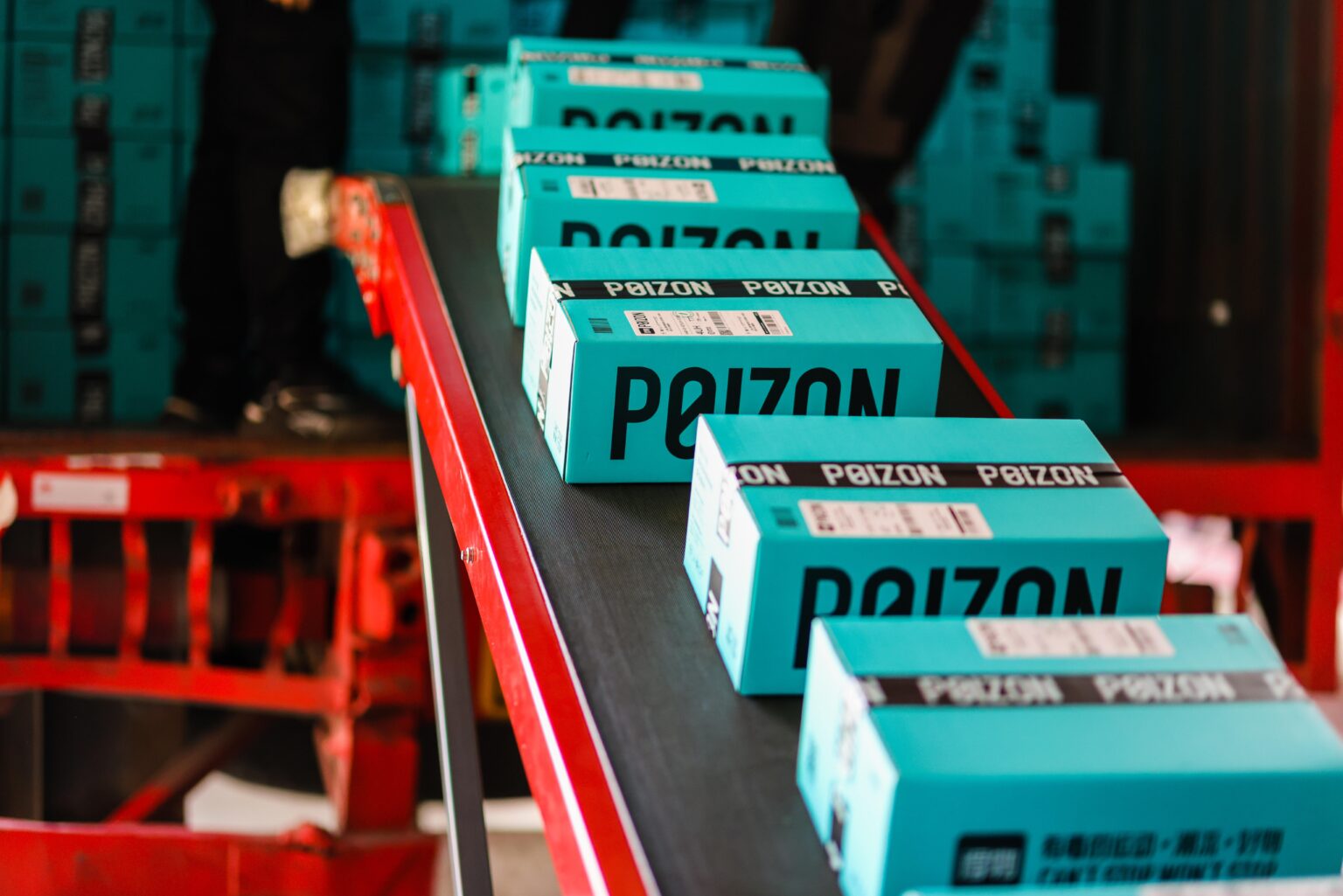 Dewu in China: How Gen-Z is redefining social commerce